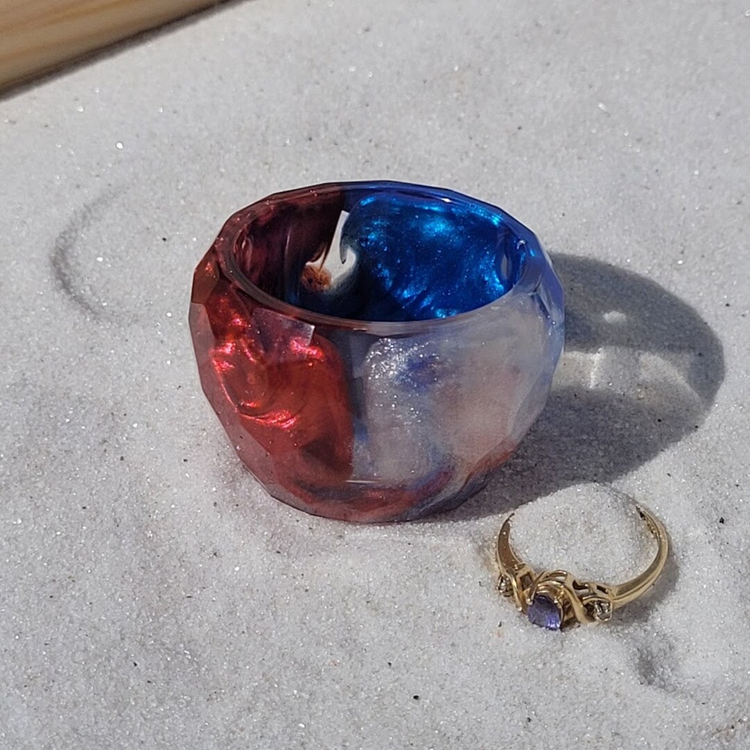 Large Patriotic Pill Cup/ Red White and Blue Resin Medicine Container ...