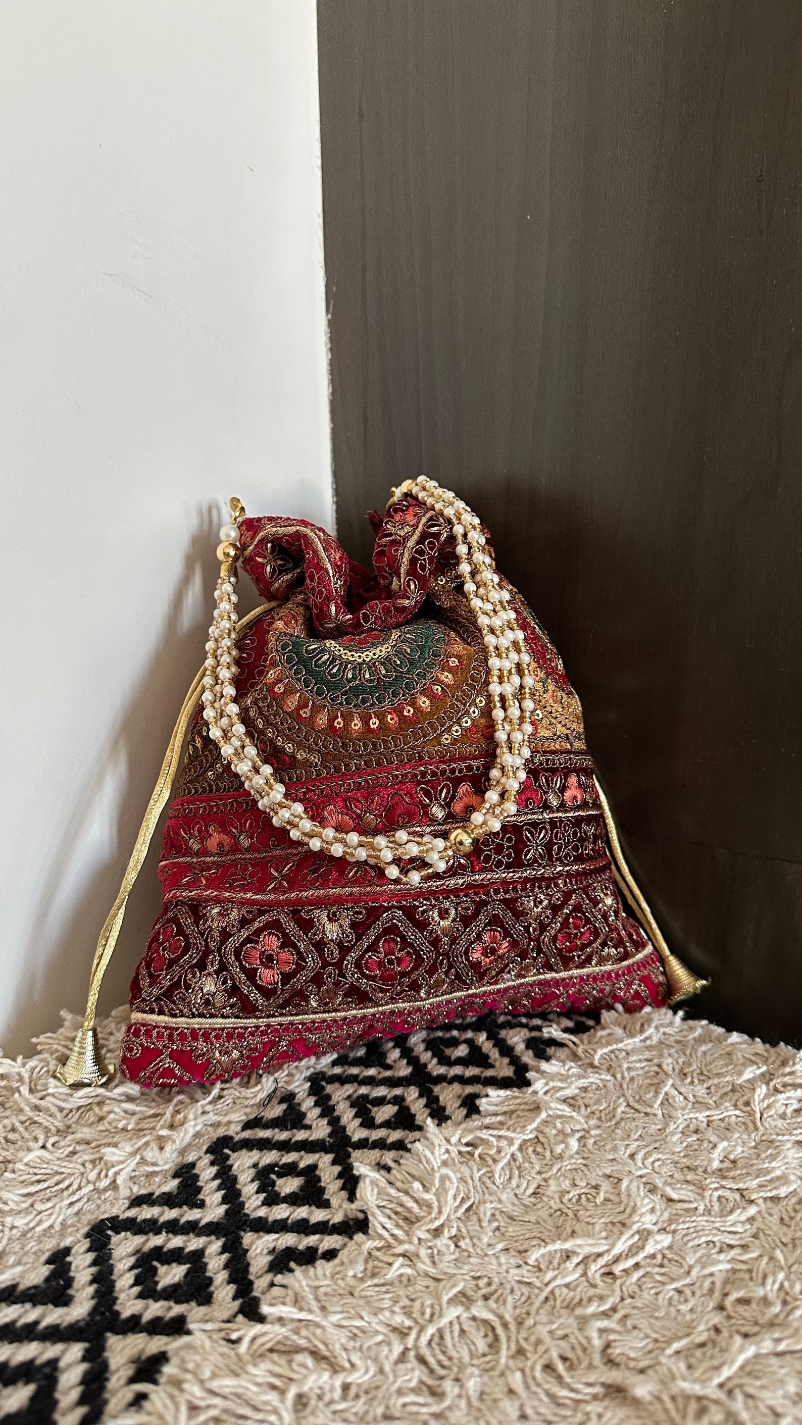 Handmade Boho Banjara Bag, Gujarati Kutchi Pothli Bags, Poti Bags ...