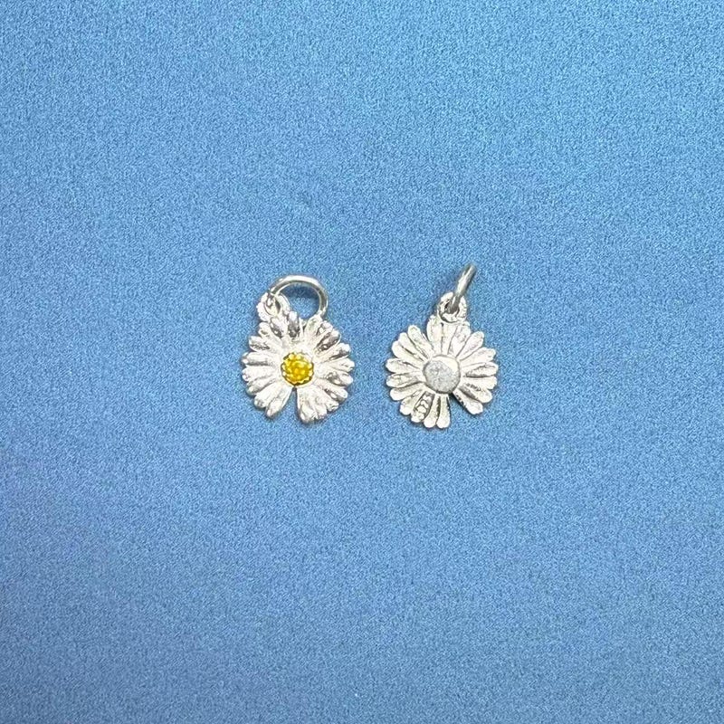 Daisy Charms - Etsy