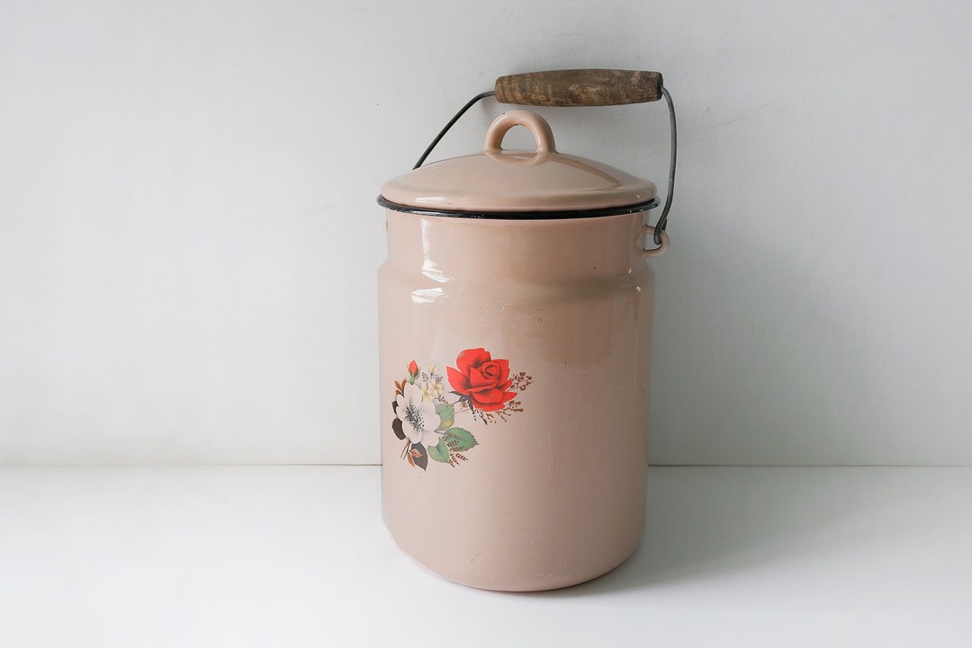 Rustic Enamel Milk Can in Dusty Pink With Decorative Floral Ornament ...
