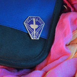 Epee Fencing Blade / Sword Hard Enamel Pin - Etsy