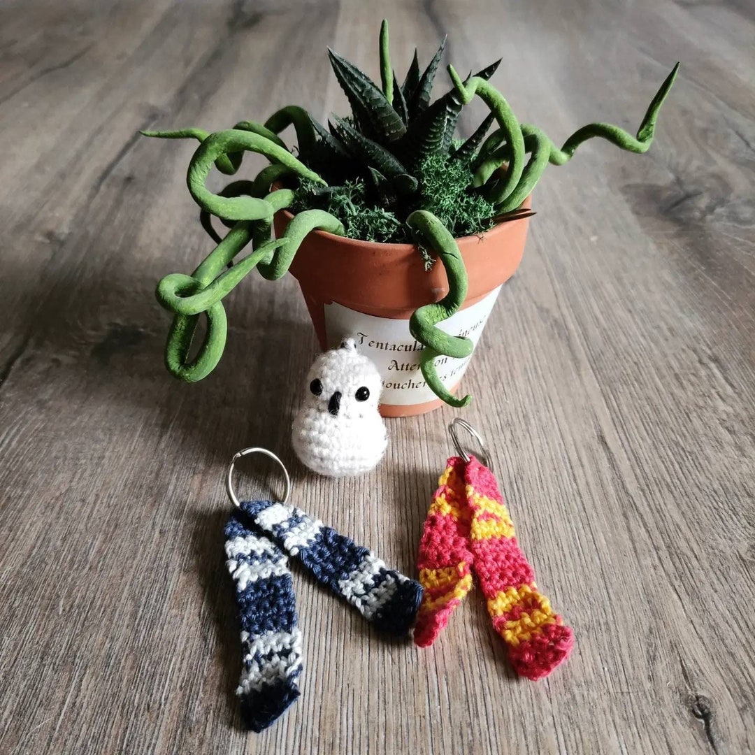 Crocheted Harry Potter Hogwarts Theme Keychain - Etsy