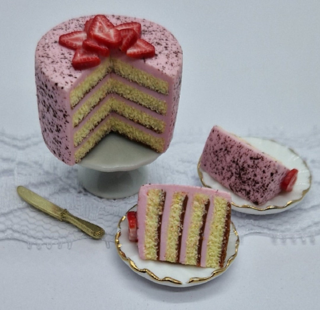 Strawberry Sponge Layer Cake - Dolls House Miniature Food - Cake for ...
