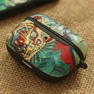 Hand-drawn White Tiger Design for Airpods 1, 2, 3, 4, and Pro ...