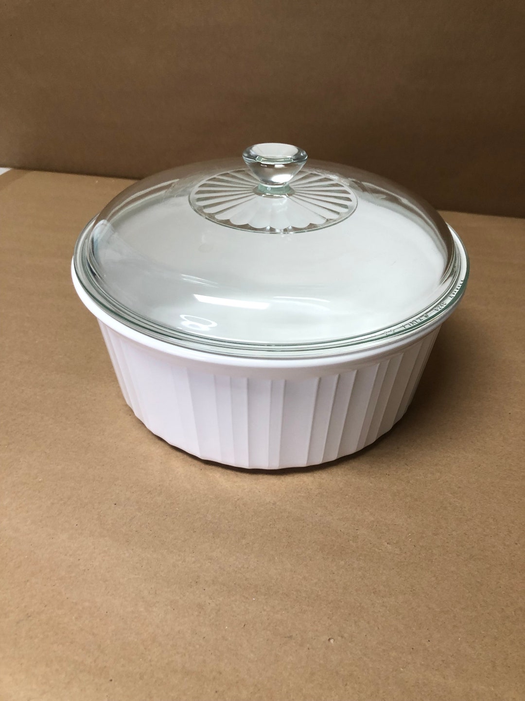Corning Ware/ F-1-B/ 2.5 Liter/ Round White Ribbed Casserole With Glass ...