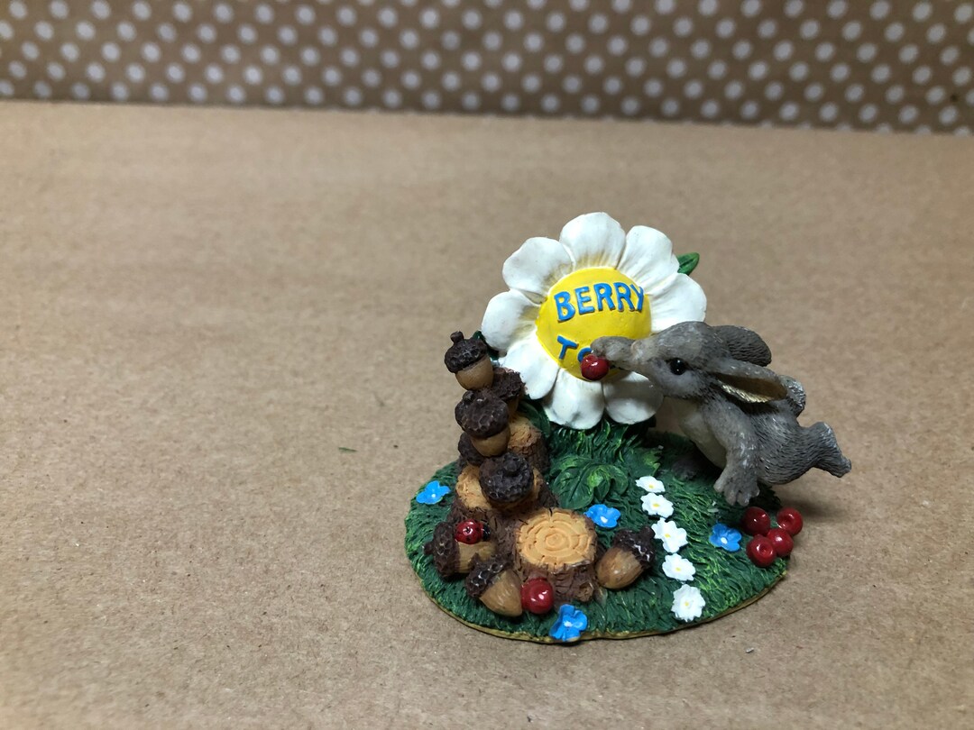 Charming Tails/teeny Tiny Tails/ "the Berry Toss Game"/80/7 - Etsy