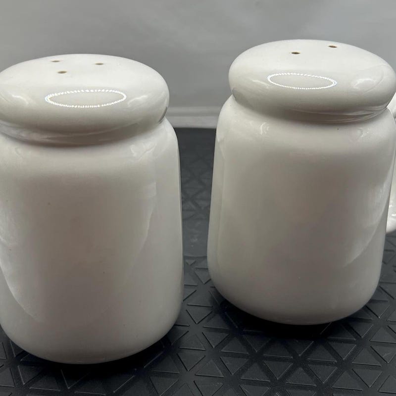 Large Salt Shaker - Etsy
