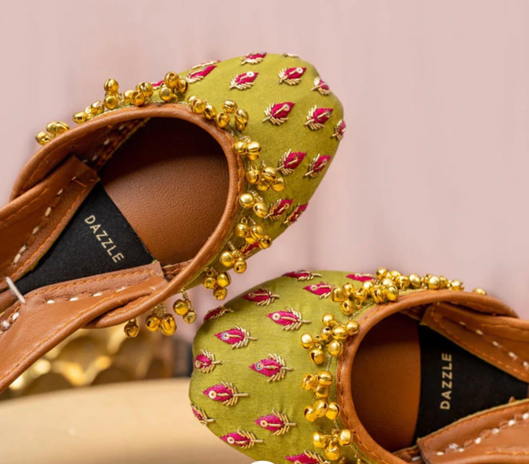 Saao Mehndi Jutti , Handmade Flats Khussa for Kids & Bridal , Ethnic ...