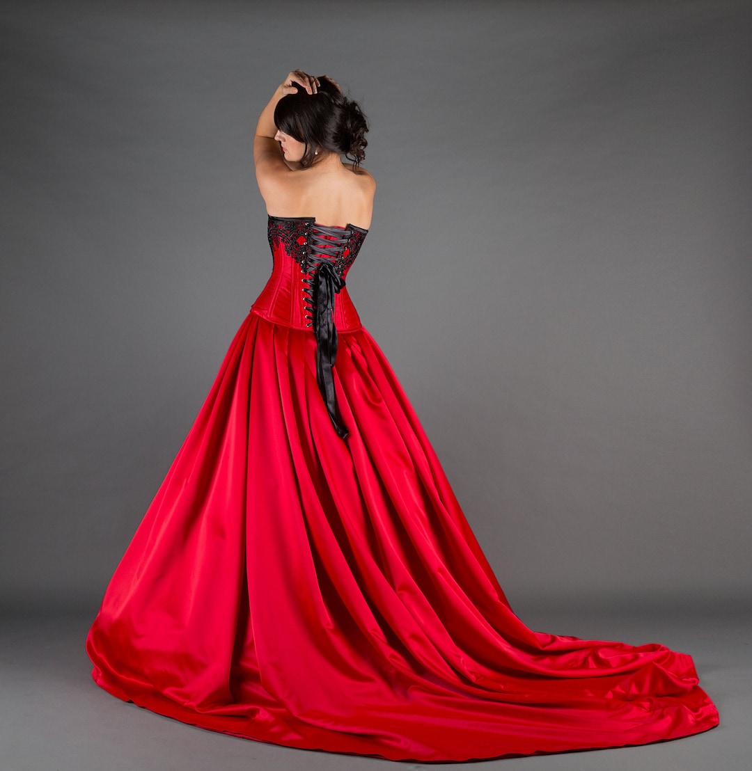 Red Gothic Wedding Dress Gown With Corset and Black Lace - Etsy