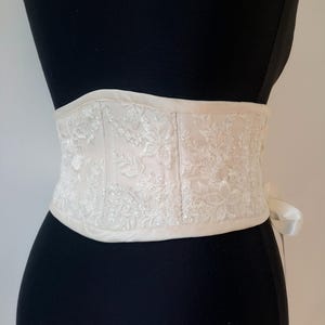 Small Ivory Silk Lace Corset Belt Fantasy Wedding Underbust - Etsy