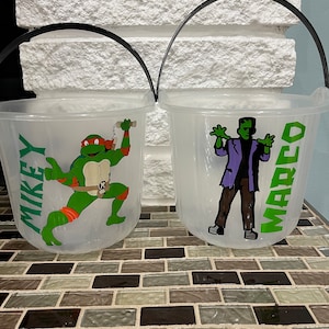 Personalized Character Halloween Bucket - Etsy
