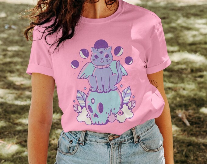 Pastel Goth Eyeball T-shirt | Pastel Goth, Kawaii Clothes, Yami Kawaii ...
