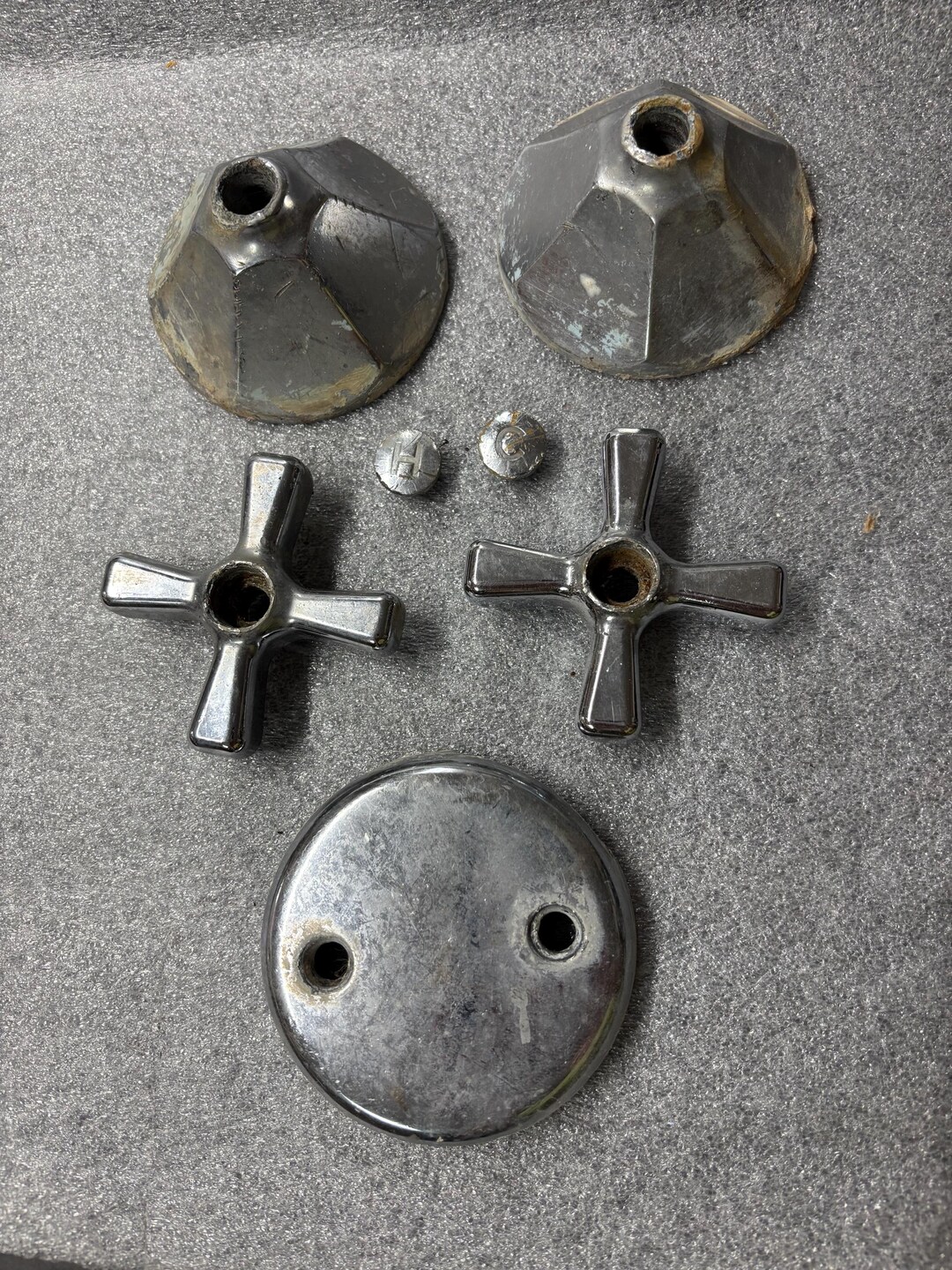 Rusty Steampunk Old Bath Tub Valve Faucet Handle Parts, Junk Tool ...