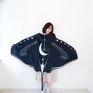 Stingray Cape - the Moon - Etsy