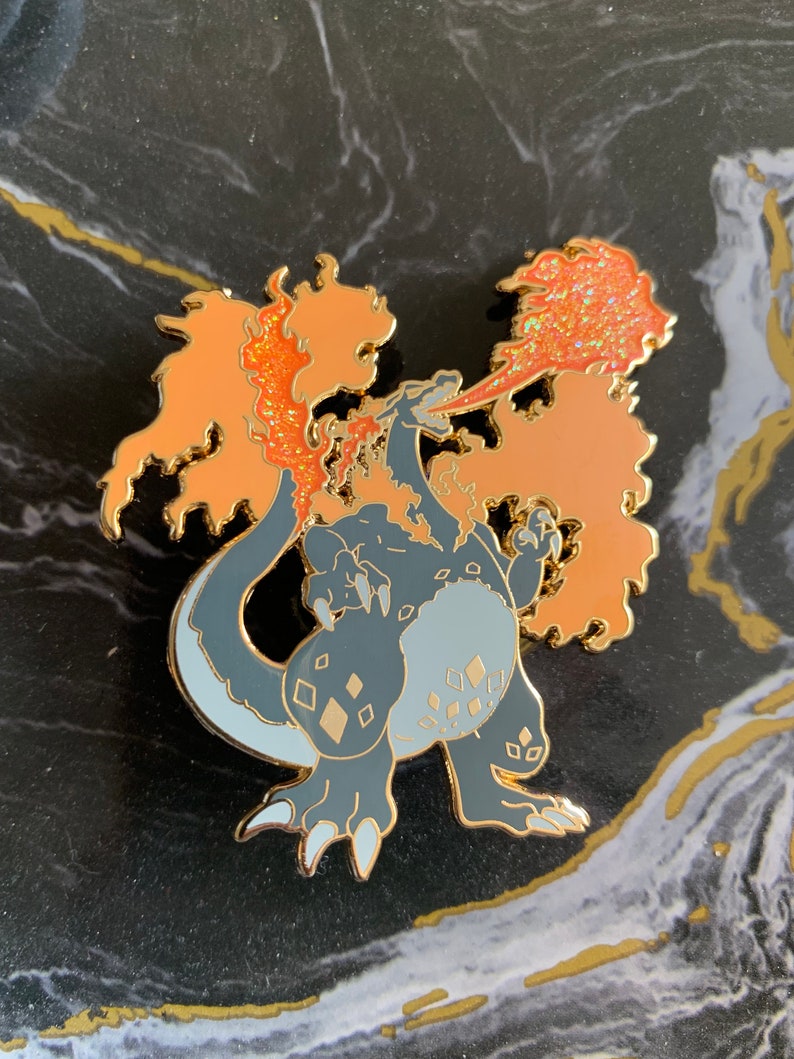 Charizard Shiny Gigantamax Enamel Pin - Etsy