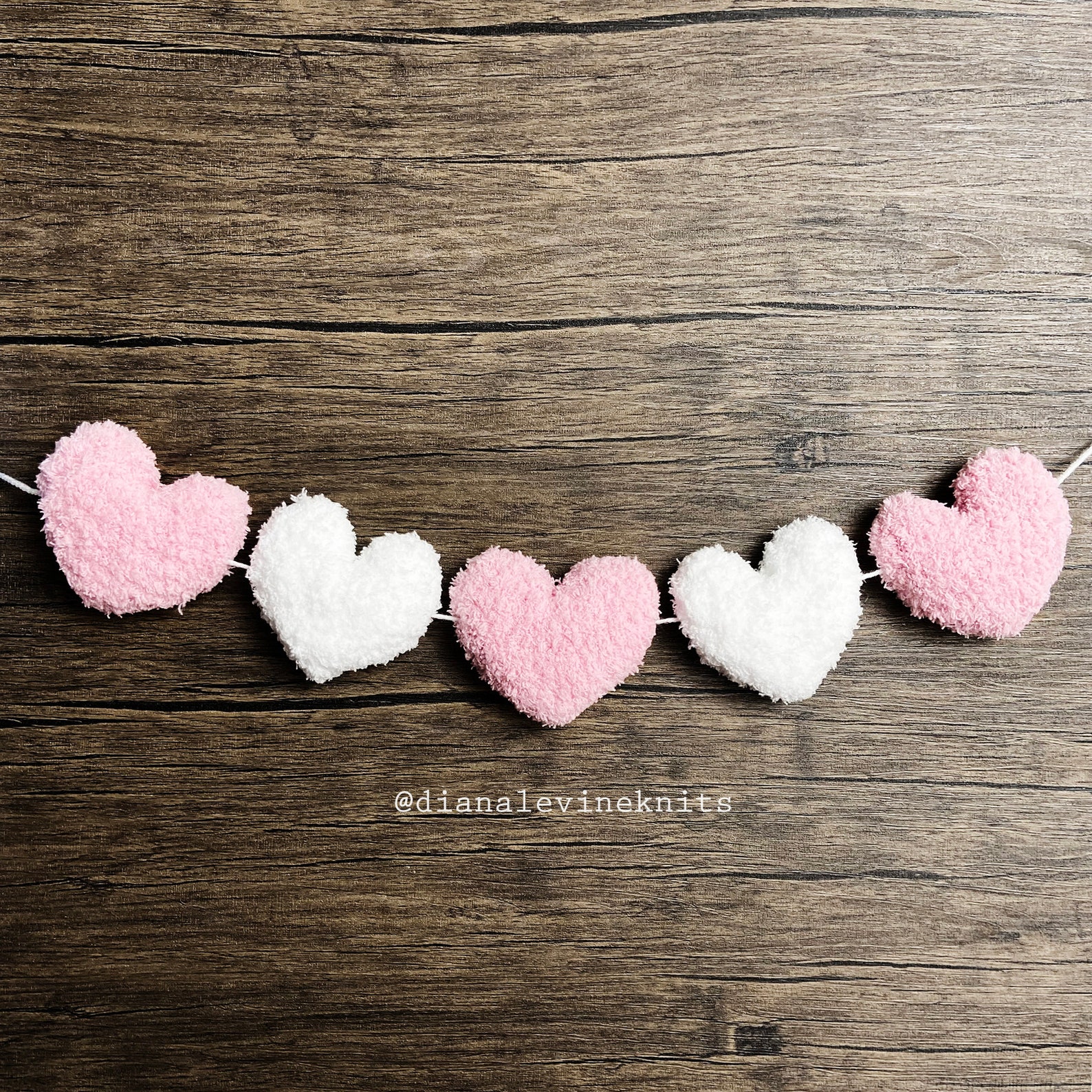 Fuzzy Hearts! KNITTING MACHINE PATTERN for 22 Needle Circular Knitting ...