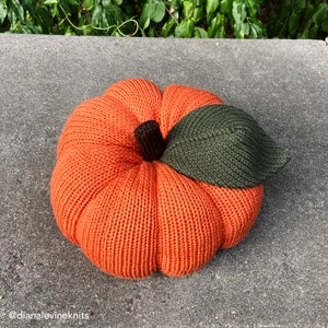 Large Pumpkin & Leaf (PATTERN PDF for 22, 40, and 46/48 Needle Addi and ...