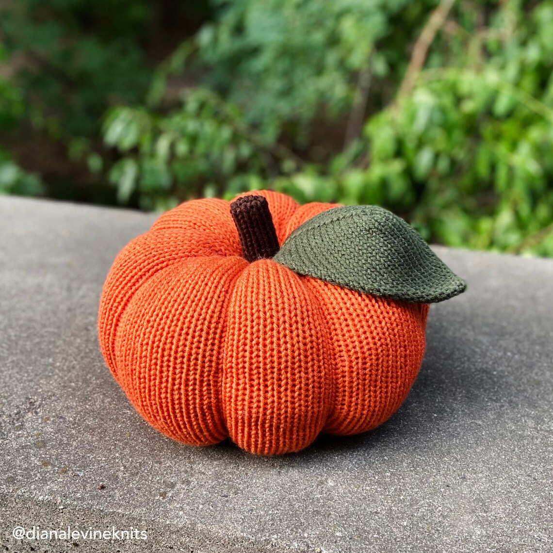 Large Pumpkin & Leaf PATTERN PDF for 22 40 and 46/48 Needle - Etsy