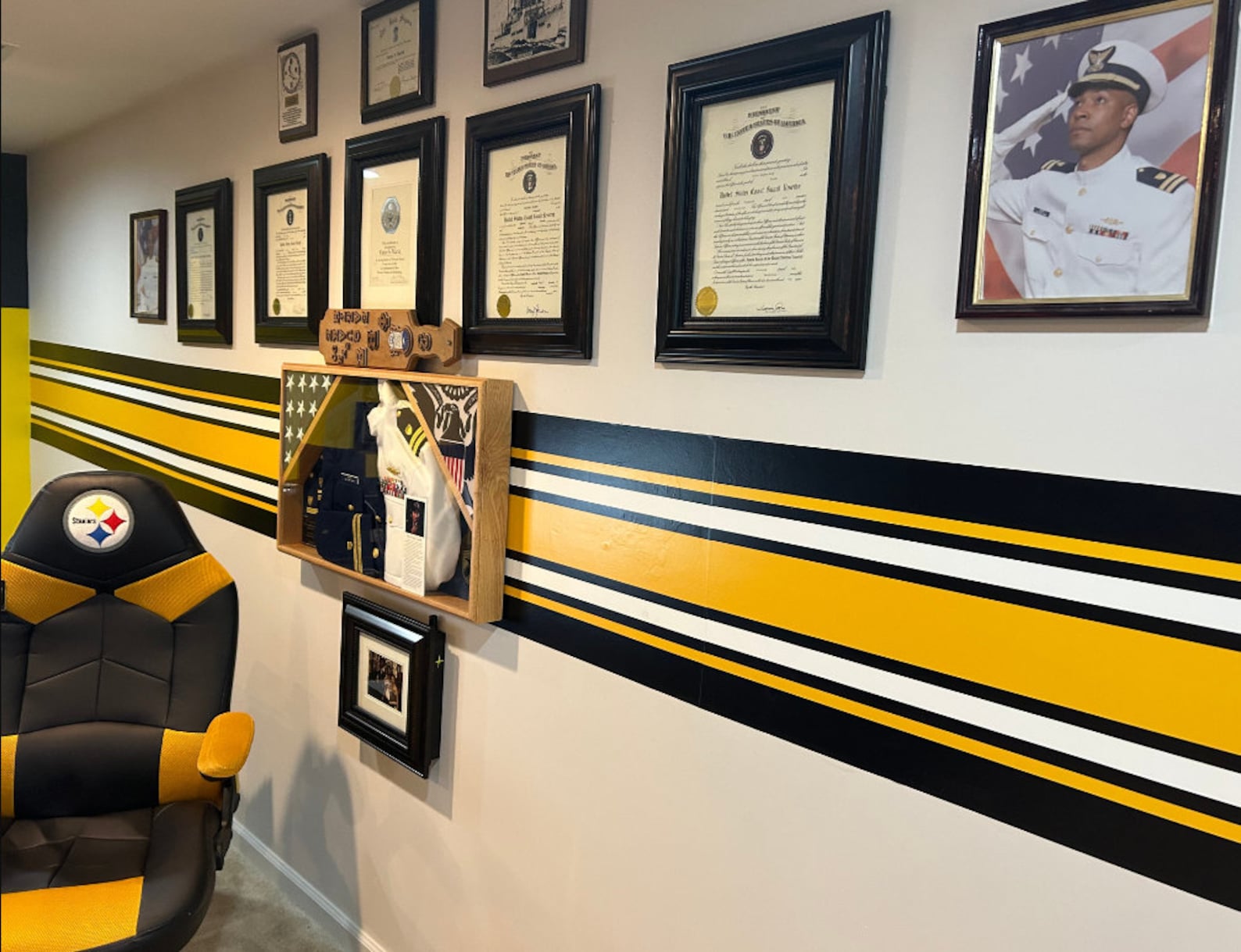 Pittsburgh Steelers Superstripes NFL Team Wallpaper Border - 18inch - Etsy