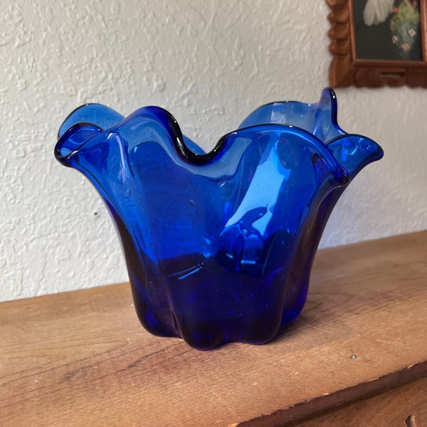 Ruffled Glass Vase - Etsy
