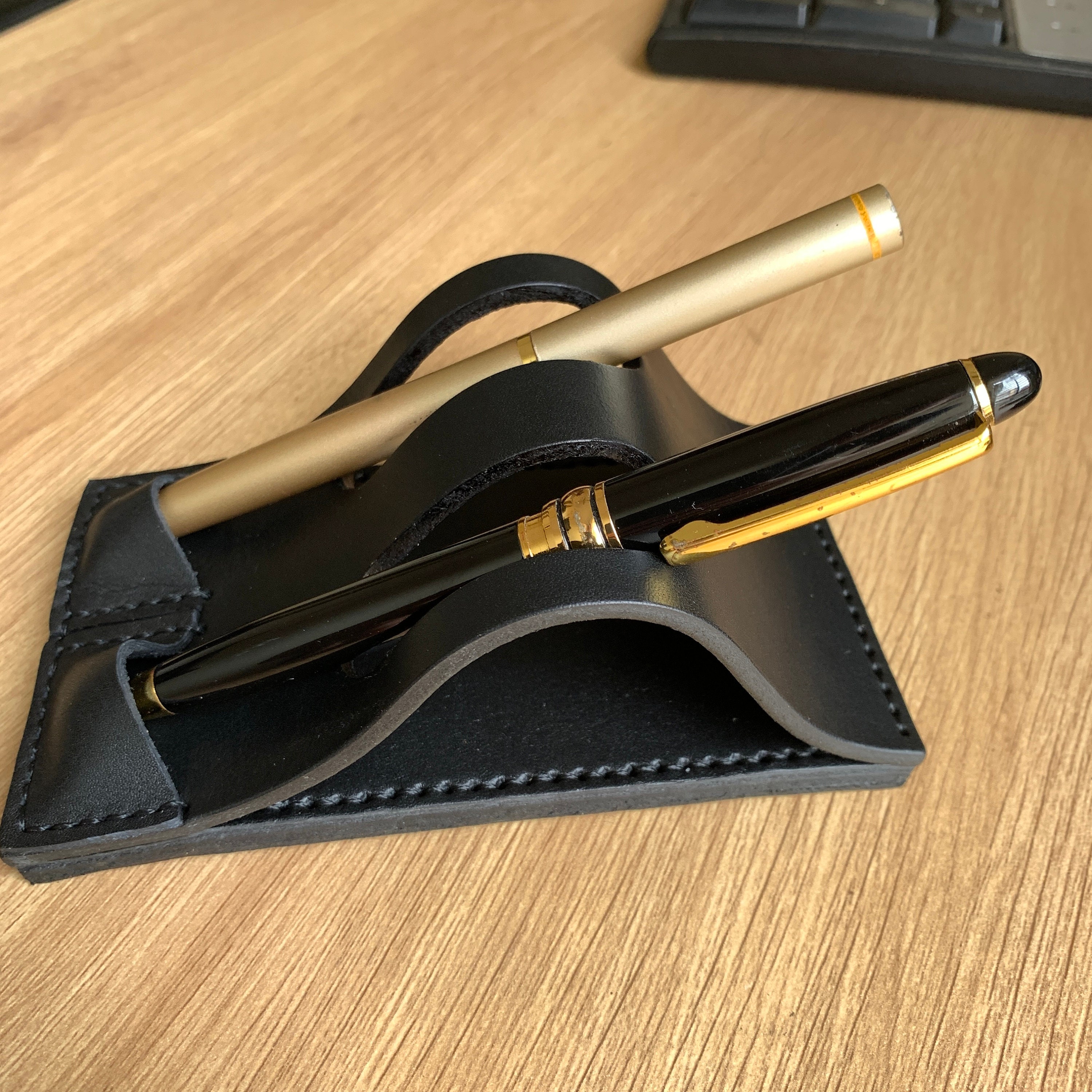 Leather Fountain Pen Stand, Black Leather Pen Holder, Leather Desk Pen ...