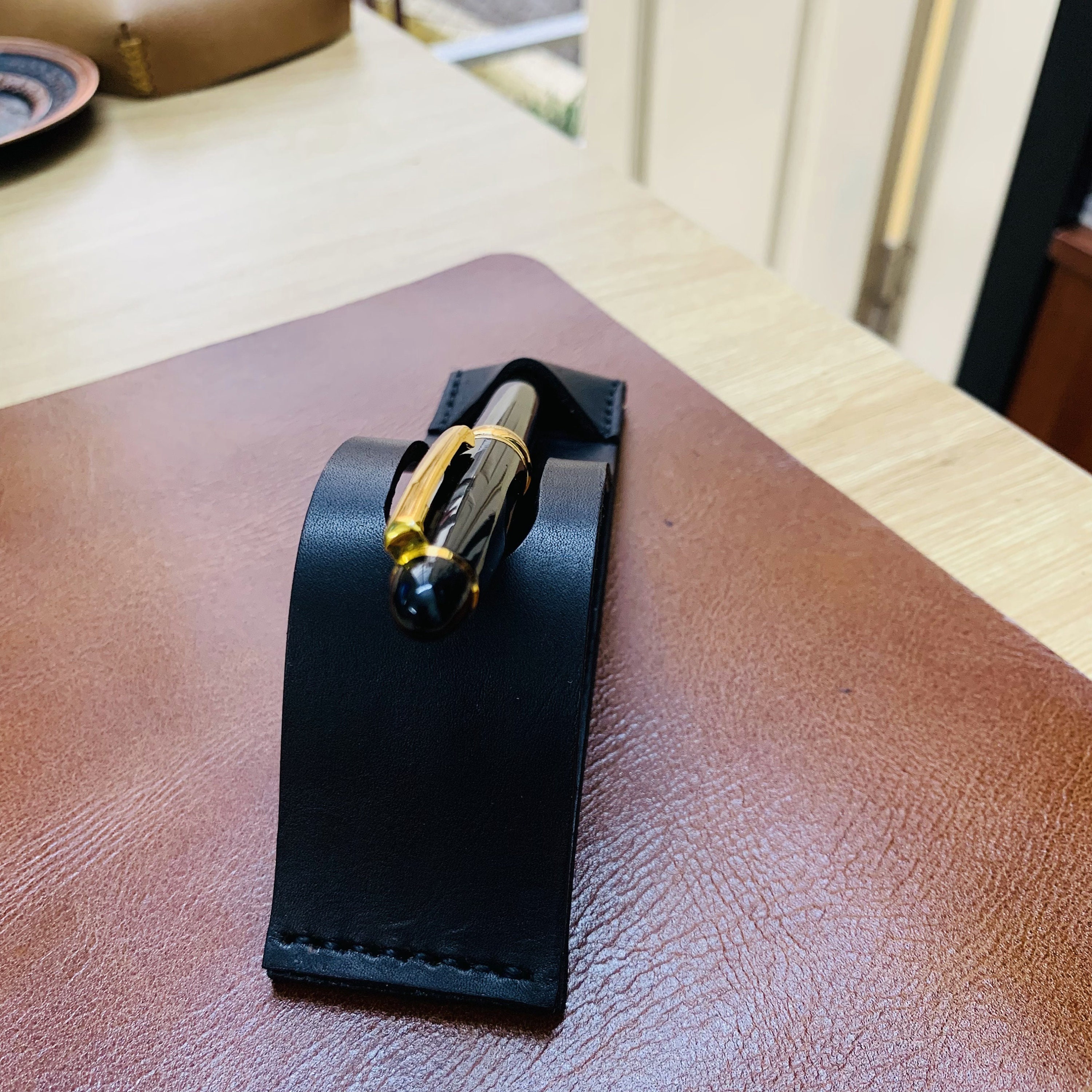Black Leather Fountain Pen Stand, Leather Pen Holder, Leather Desk Pen ...