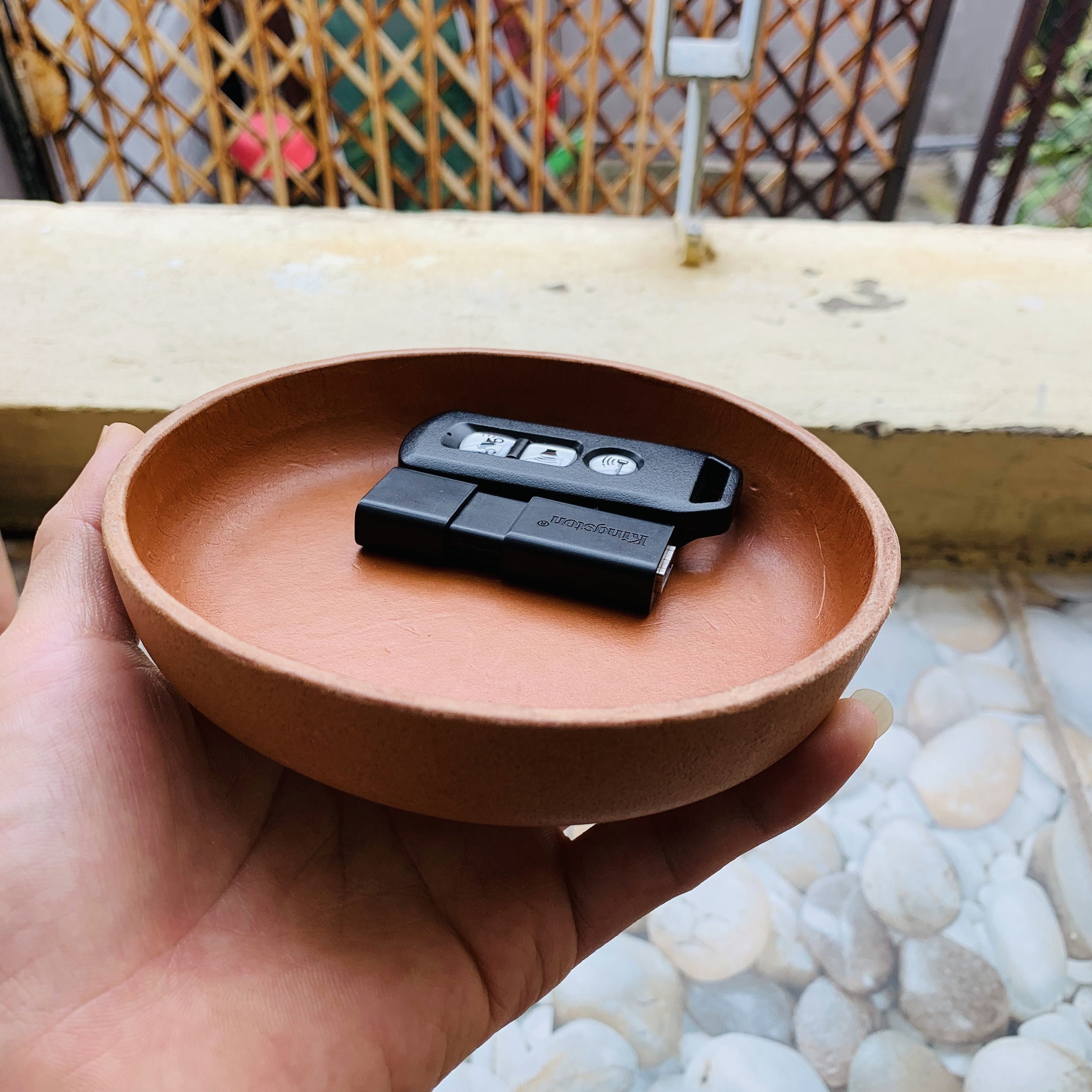 Round Leather Valet Tray Desk Organizer Leather Tray for | Etsy