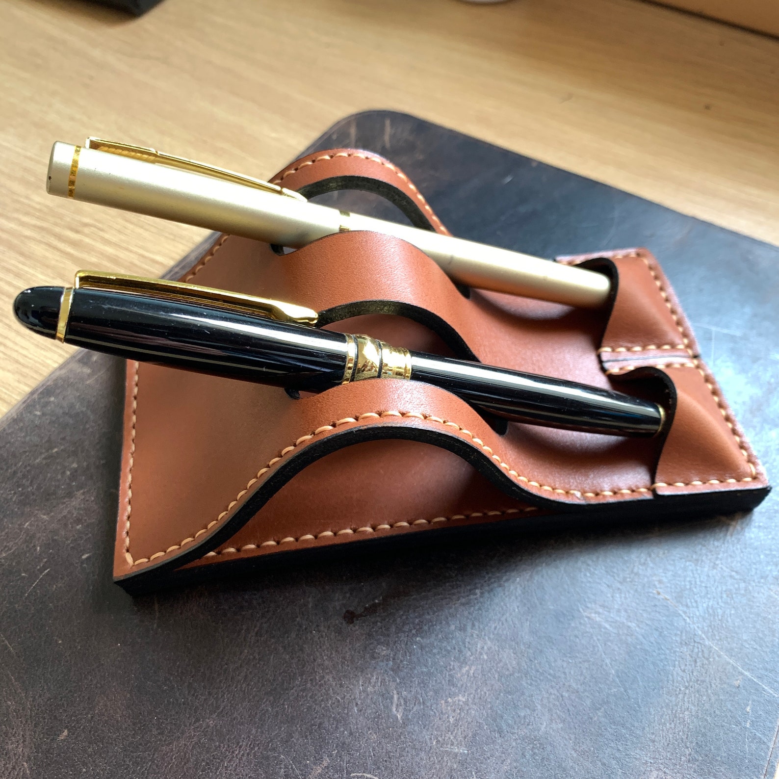 Leather Fountain Pen Stand, Leather Pen Holder, Leather Desk Pen Stand ...