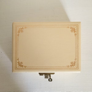Vintage Cream Rectangle Jewelry Box With Lock and Key - Etsy