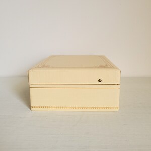 Vintage Cream Rectangle Jewelry Box With Lock and Key - Etsy