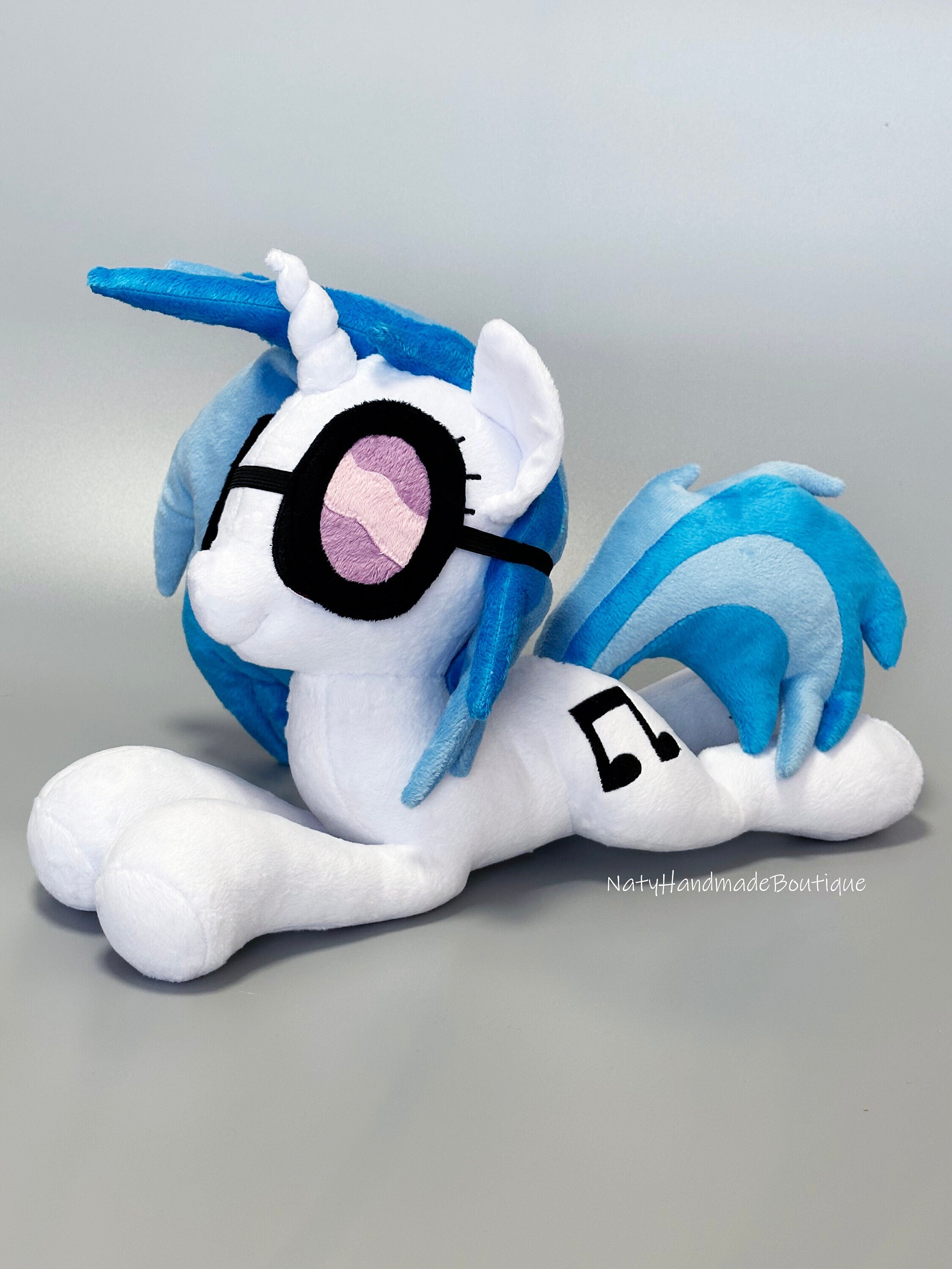 Vinyl Scratch And Luna