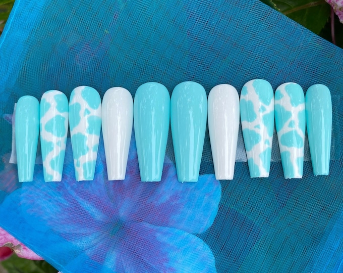 Baby Blue Cow Print Press on Nails - Etsy