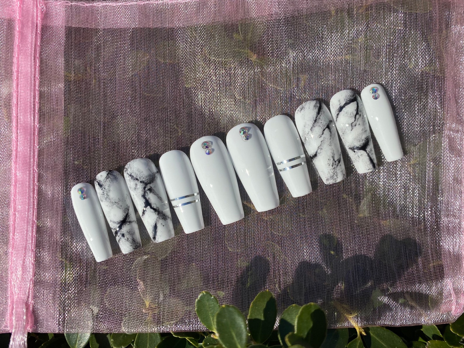 White Marble Granite Press-on Nails / Luxury Press on Nails - Etsy