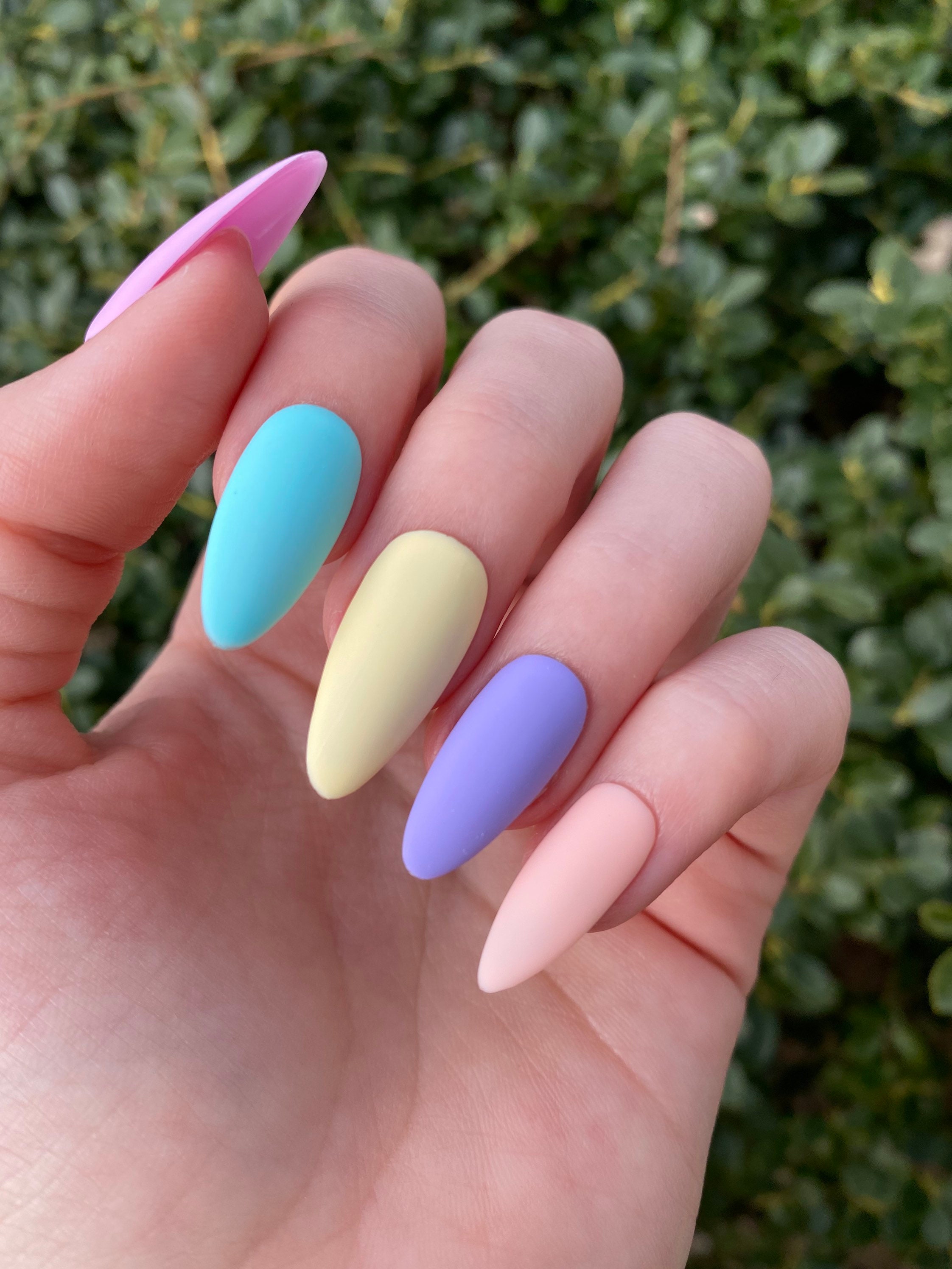 Pastel Nails
