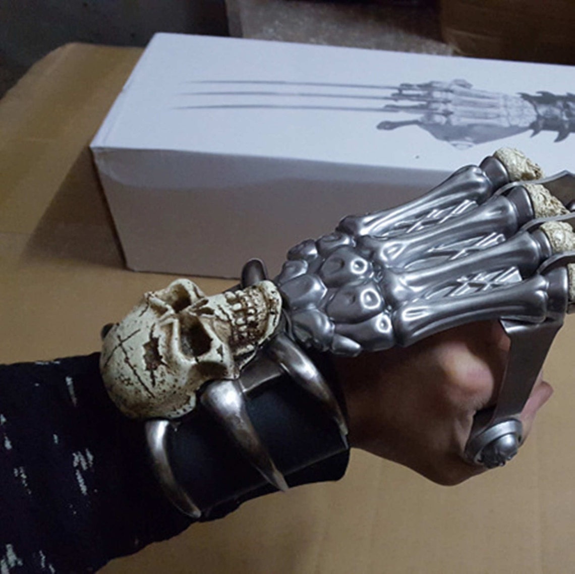 X-Men Wolverine Hand Claws Skull & Bones Gauntlet Style Hand | Etsy