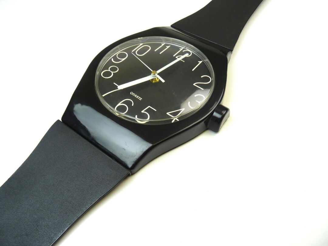 Rare Postmodern 80s Black XL Memphis Age Wall Clock in Wrist Watch ...
