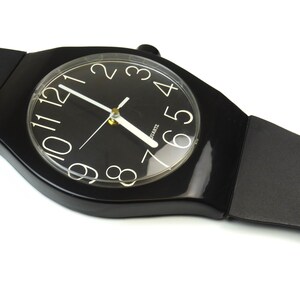 Rare Postmodern 80s Black XL Memphis Age Wall Clock in Wrist Watch ...