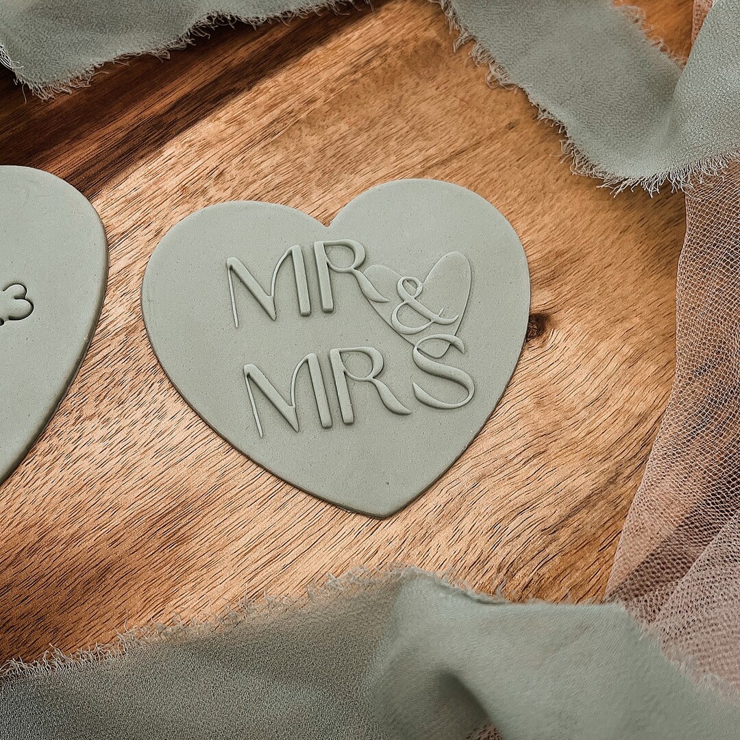 Mr and Mrs Fondant Embosser MR & MRS With Heart Embosser Wedding ...