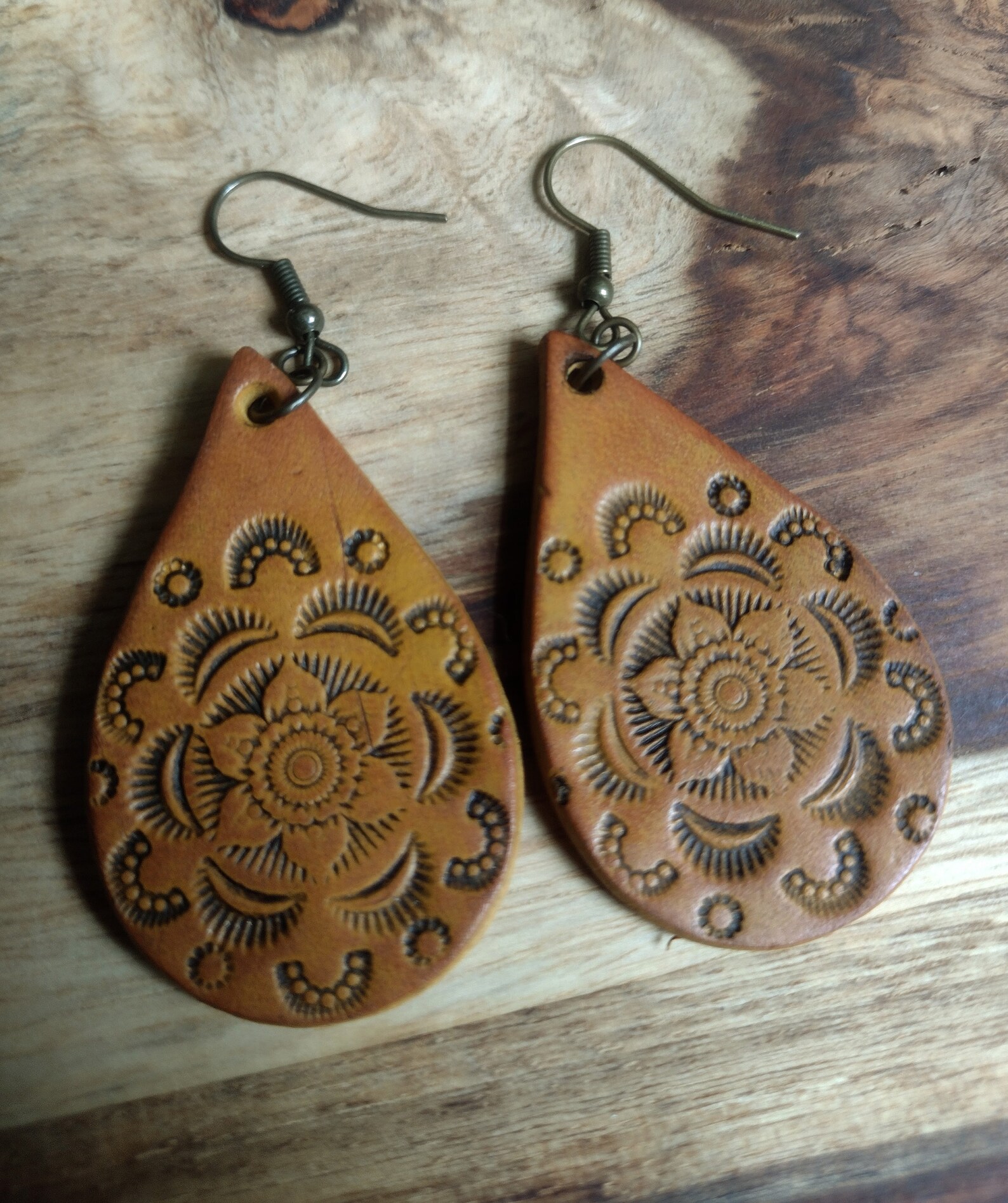 Hand Tooled Leather Earrings Tooled in a Pretty Design Hand - Etsy