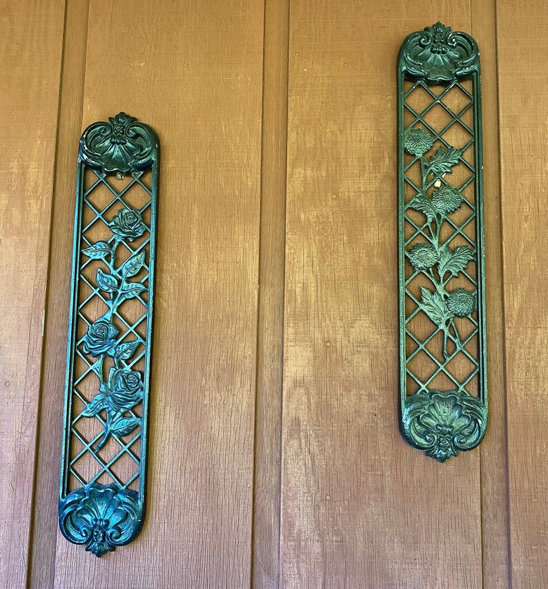 Vintage Syroco Wall Hanging Decor Pair Embossed Roses and Thistle Black ...