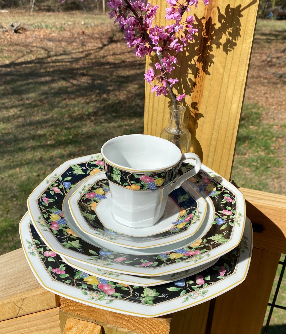 Christopher Stuart Orchard Park Black Stripe Fruit Pattern Yellow Rim ...