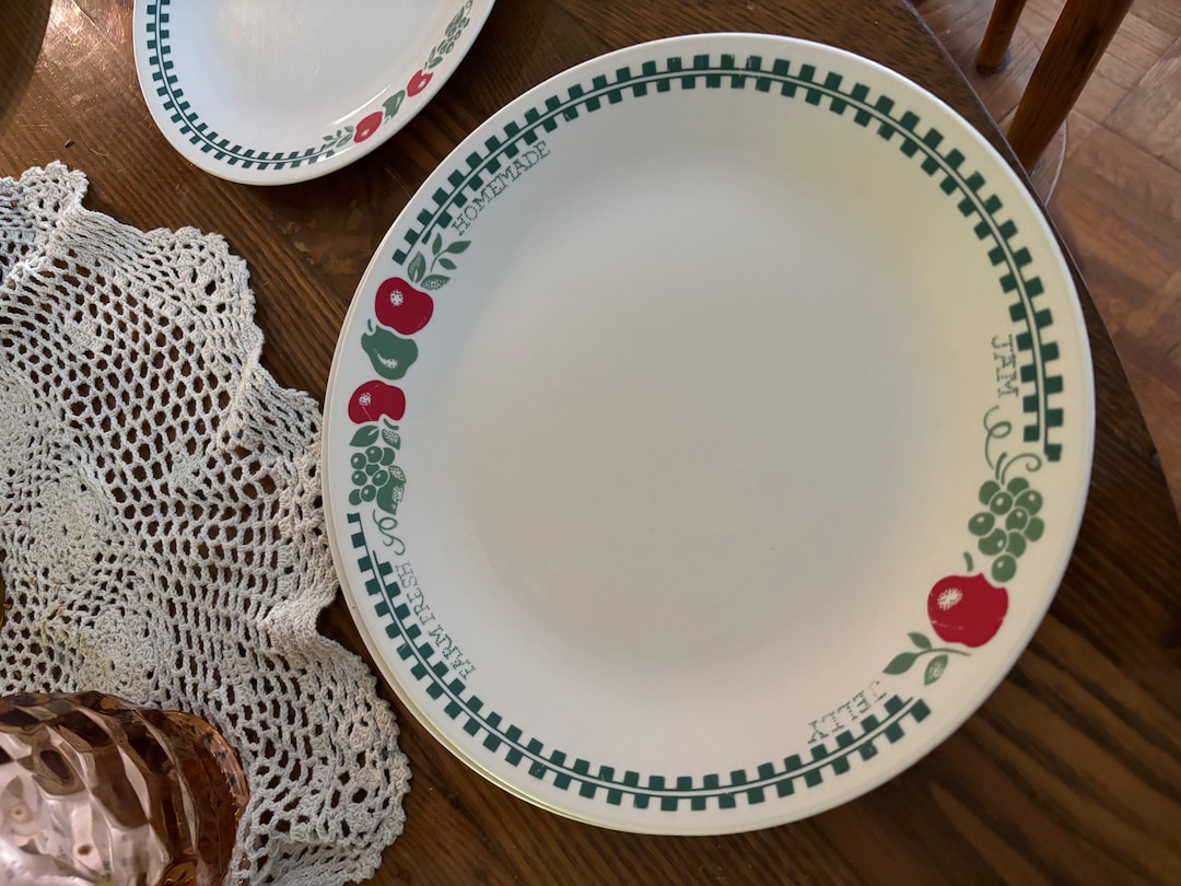 Corelle Farm Fresh Dinner Plates Set of 3 Vintage Red Apple Jam Jelly ...