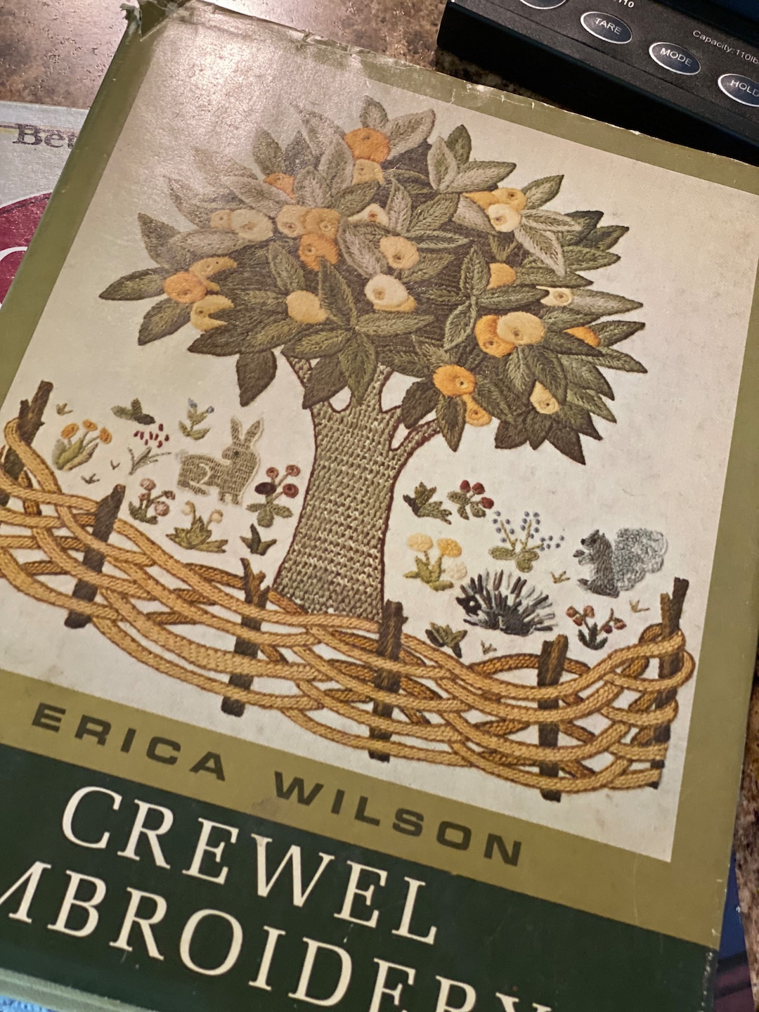 Crewel Embroidery Needlepoint Book Erica Wilson 1962 Vintage Coffee ...