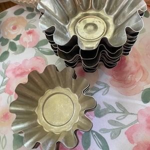 Fluted Custard Mini Gelatin Molds 1940s Set of 12 Mismatched Cups Molds ...