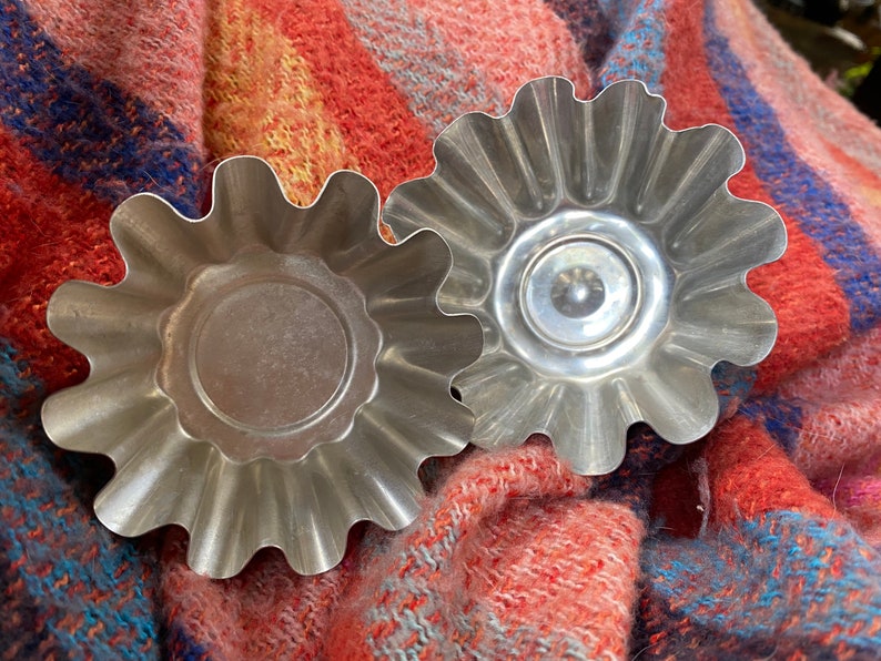 Fluted Custard Mini Gelatin Molds 1940s Set of 12 Mismatched Cups Molds ...