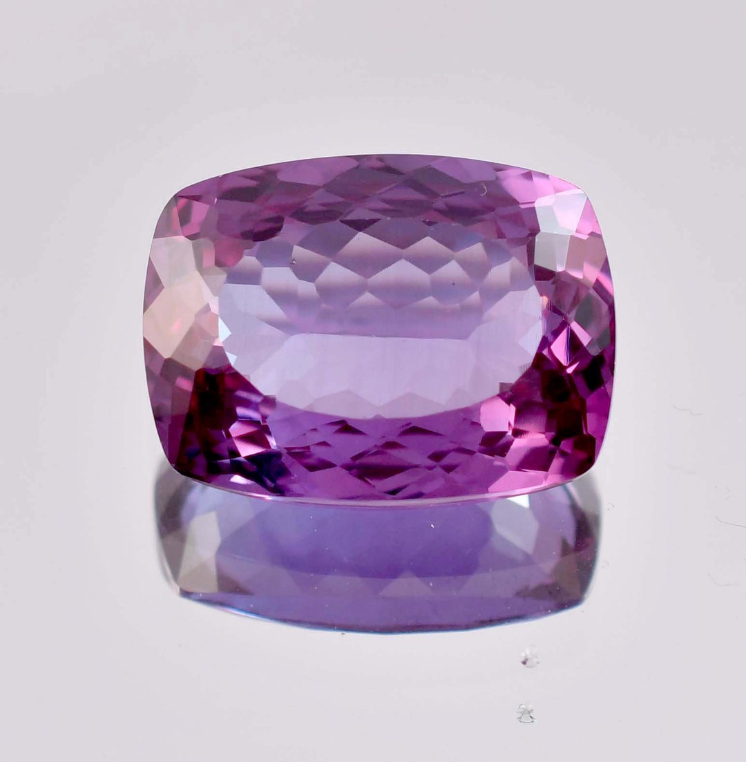 HUGE 24 X 18 Mm Flawless 44.45 Ct Natural Color-change Grey Purple ...