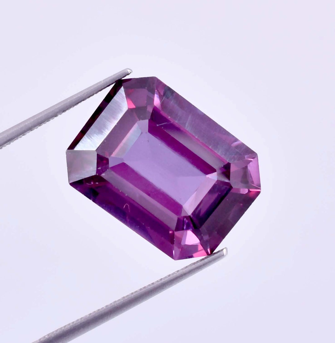 HUGE 15 X 11 Mm Flawless 15.20 Ct Natural Color-change Grey Purple ...