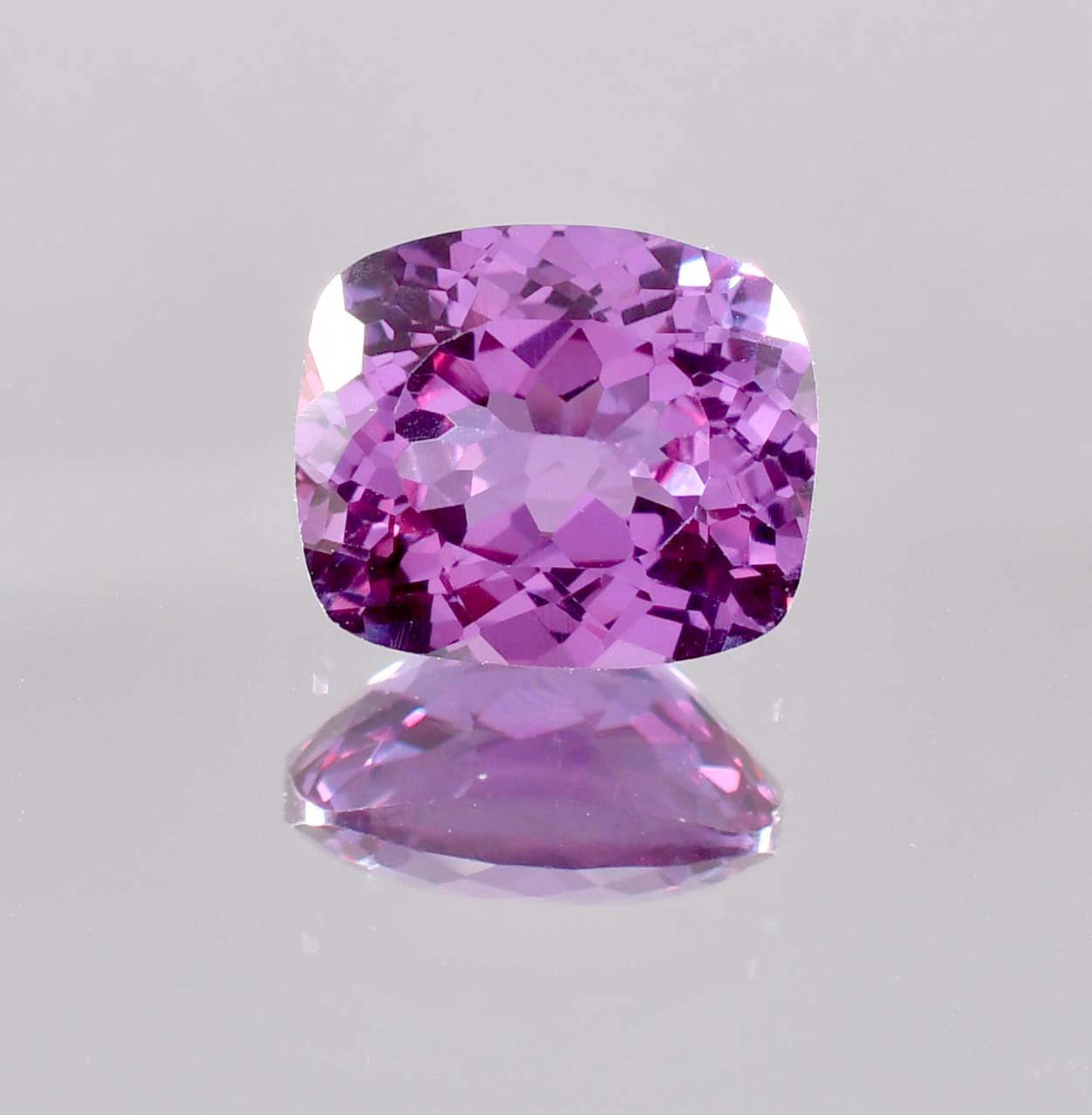 HUGE 14 X 10 Mm Flawless 10.00 Ct Natural Color-change Grey Purple ...