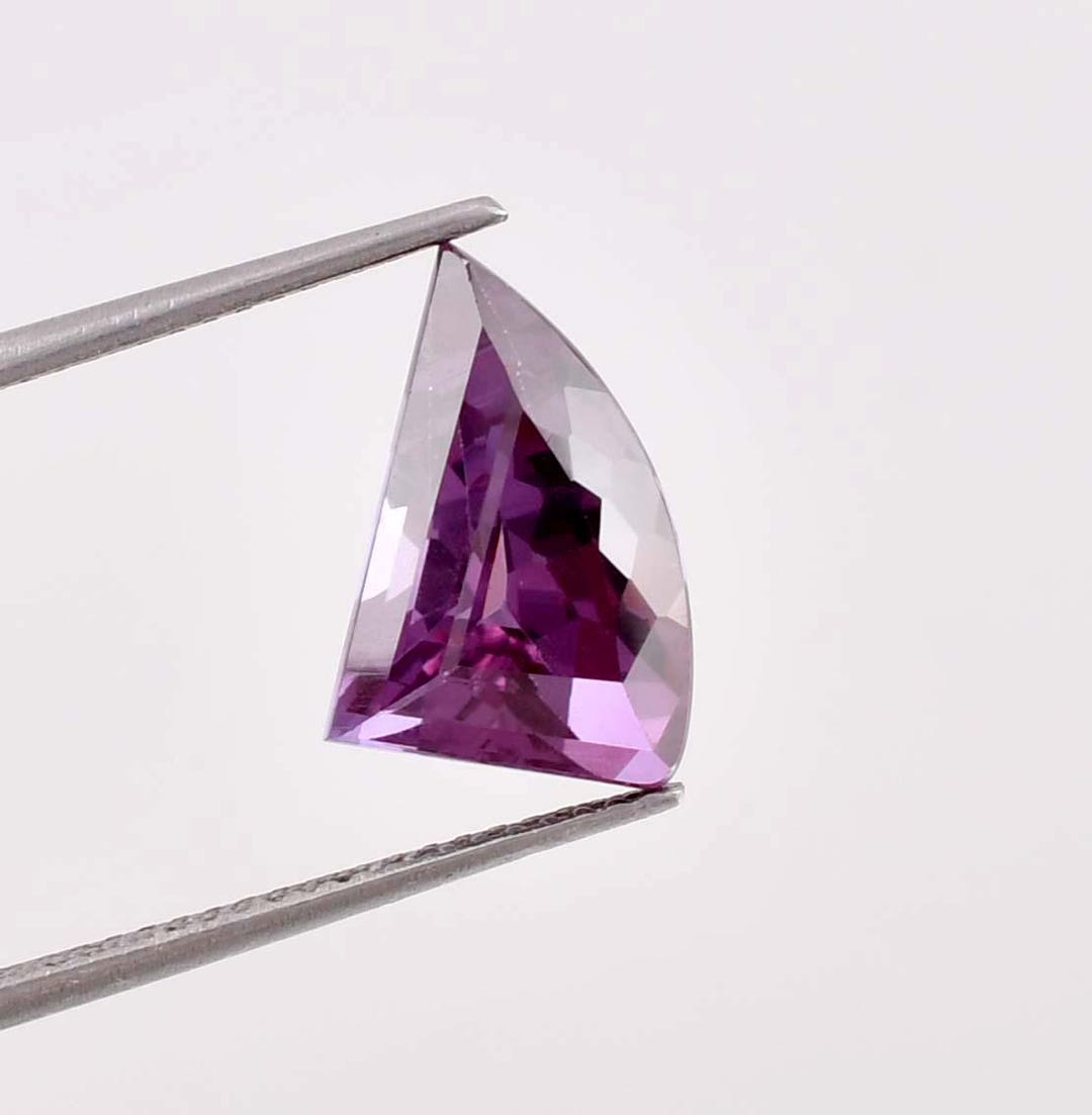 HUGE 12 X 8 Mm Flawless 6.50 Ct Natural Color-change Grey Purple ...