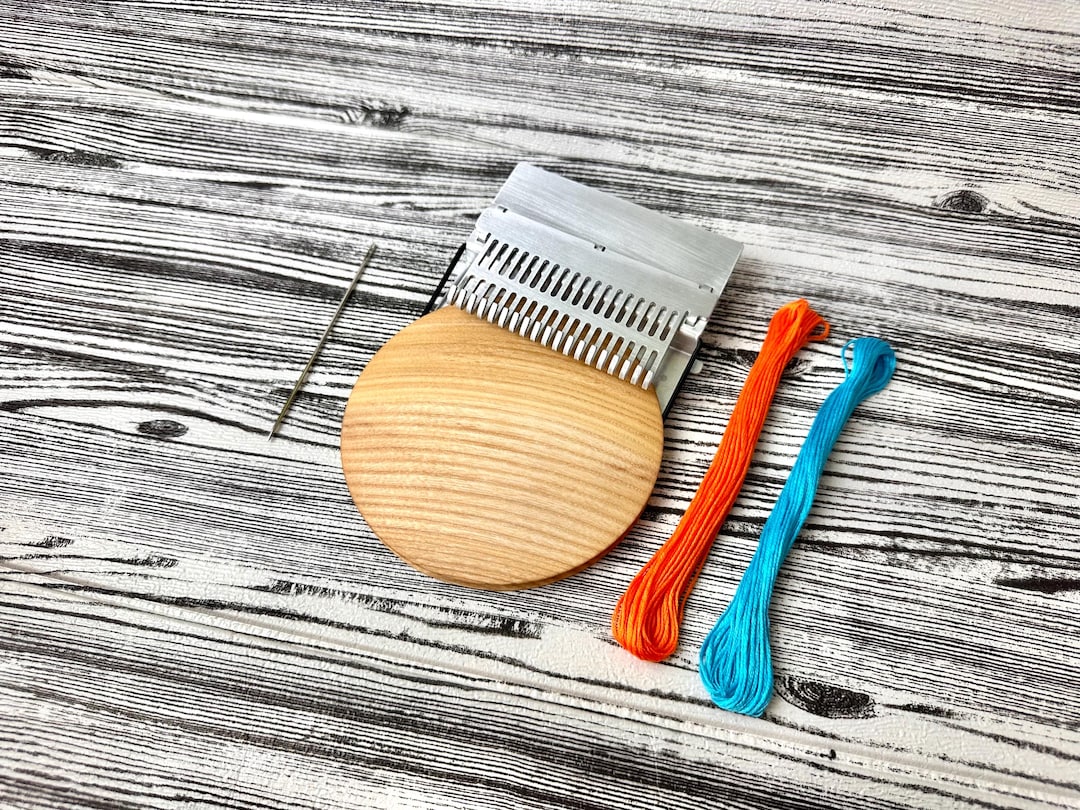 Speedweve Darning Loom Craft Kit, Small Loom With 19 Fixed Hooks ...